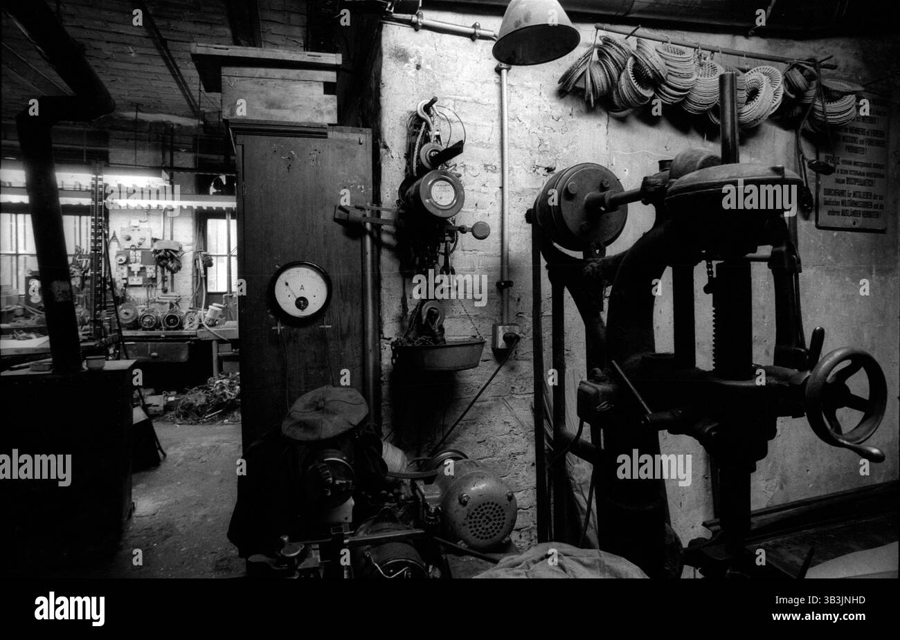 Elektrowerkstatt Deutschland, Berlin, 27.04.1992, Elektromaschinen ...