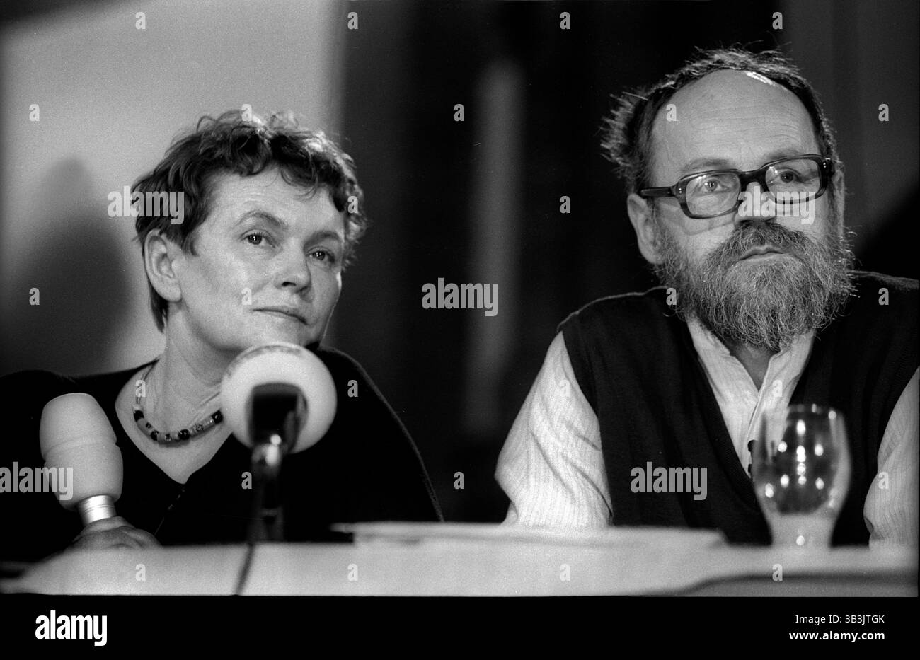 Stasi - Verstrickungs - Diskussion Deutschland, Berlin, 24.04.1992 ...