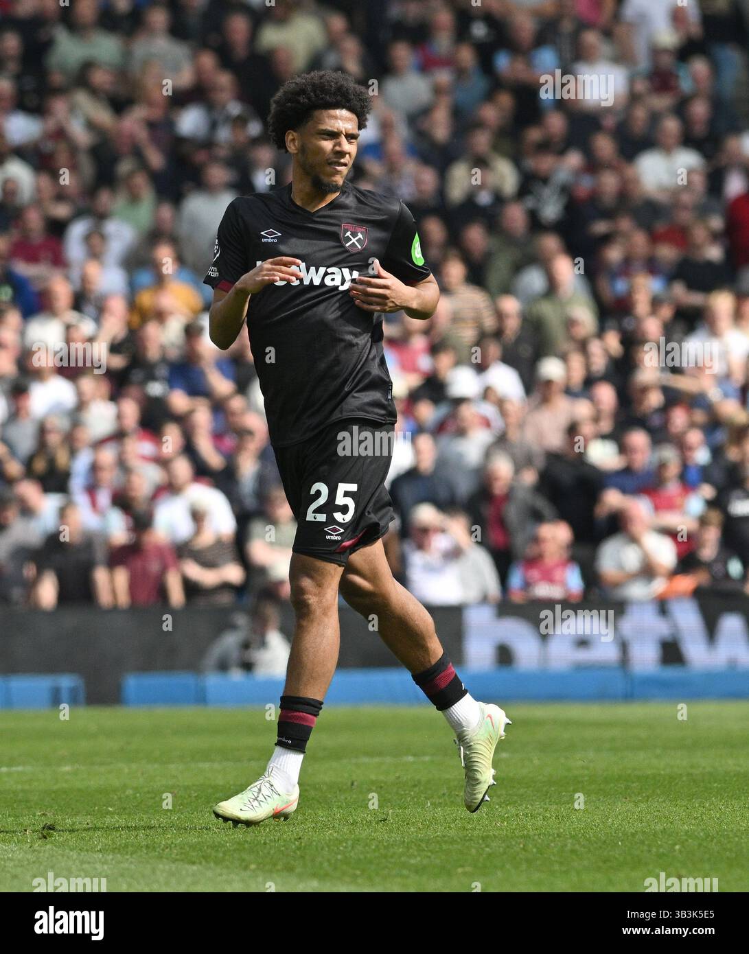 Jean clair todibo footballer hi-res stock photography and images - Alamy
