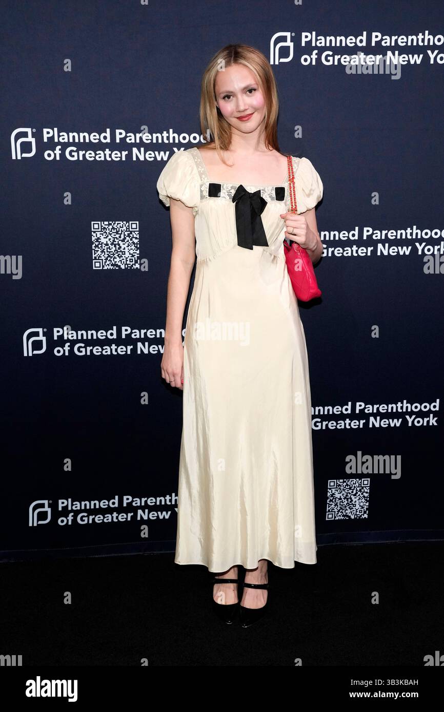 Iris Apatow attends the Planned Parenthood of Greater New York Spring ...