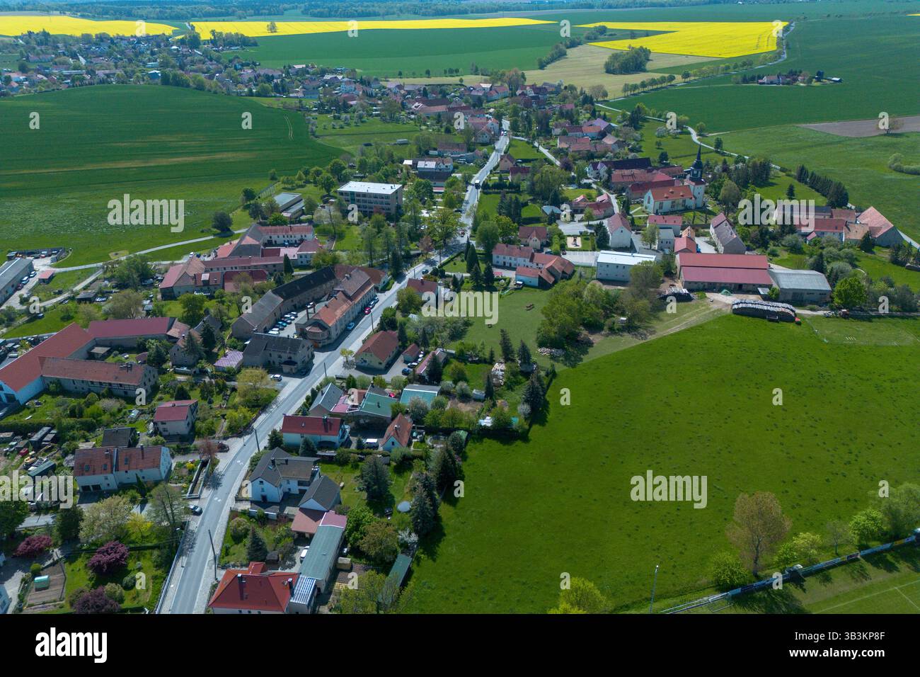 Luftaufnahme Ebersbach Luftaufnahme der Gemeinde Ebersbach im ...