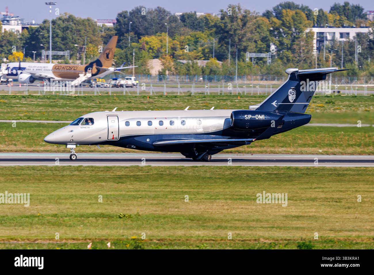 Jet Story Embraer EMB-550 Praetor 600 Flugzeug Flughafen in Warschau ...