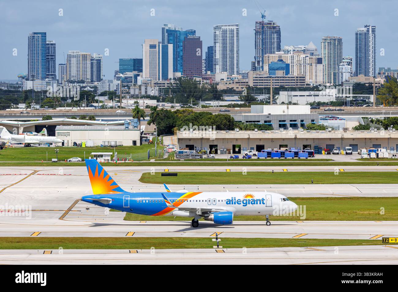 Allegiant Air Airlines Airbus A320 Flugzeug Flughafen Fort Lauderdale ...