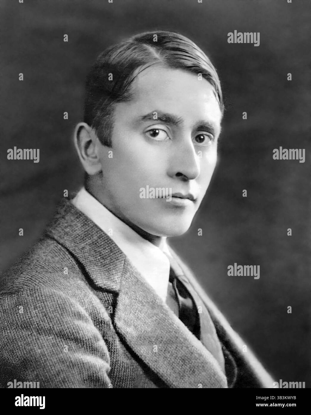 Harry clarke hi-res stock photography and images - Alamy