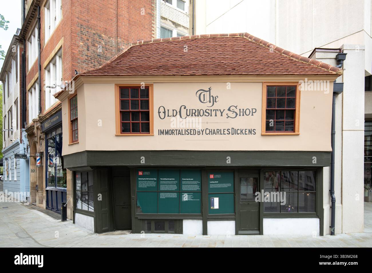 The Old Curiosity Shop, London Stock Photo - Alamy