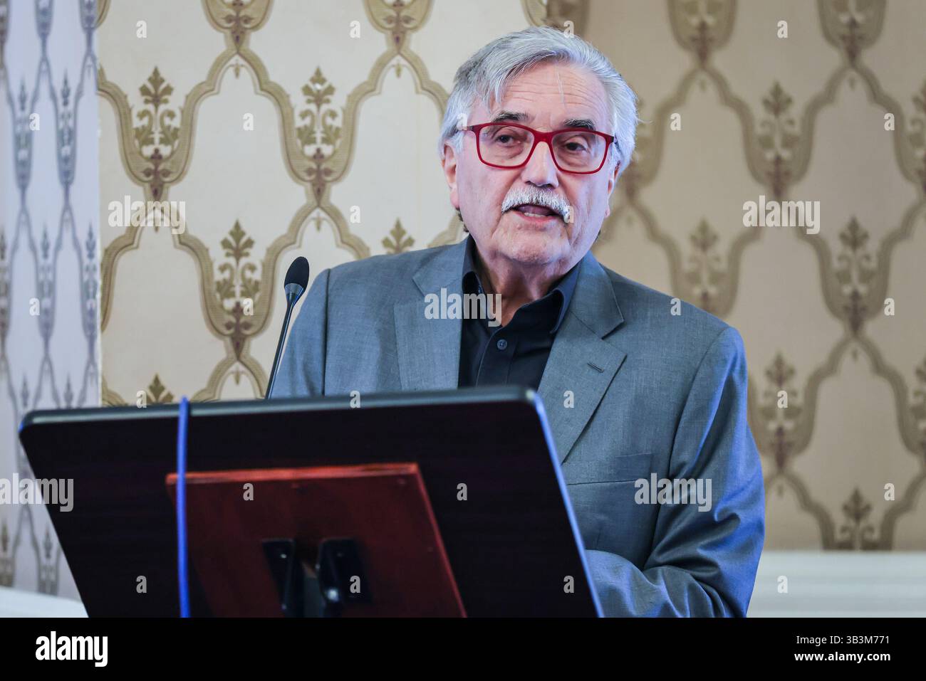 Dr sean rickard hi-res stock photography and images - Alamy