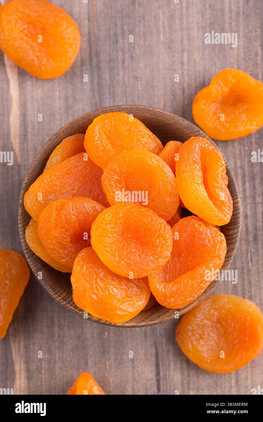 Flat lay tasty apricots hi-res stock photography and images - Alamy