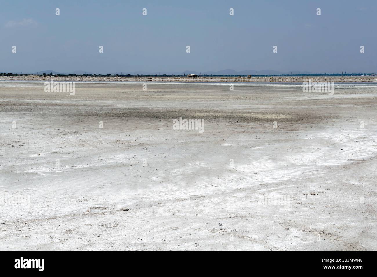 Sambhar Salt Lake, Rajasthan, India, Ramsar Wetland Stock Photo - Alamy