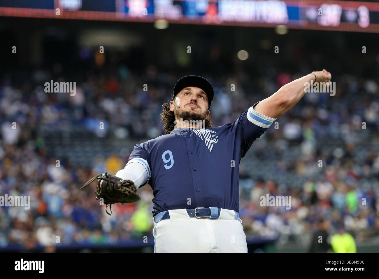April 25, 2025: Kansas City Royals first baseman Vinnie Pasquantino (9 ...