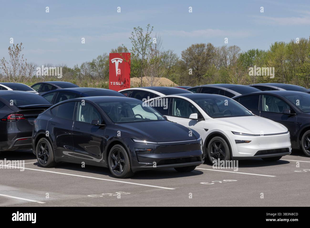 Indianapolis - April 27, 2025: Tesla EV electric vehicle Service Center ...