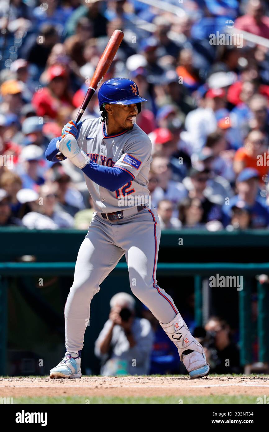 WASHINGTON, DC - APRIL 27: New York Mets shortstop Francisco Lindor (12 ...
