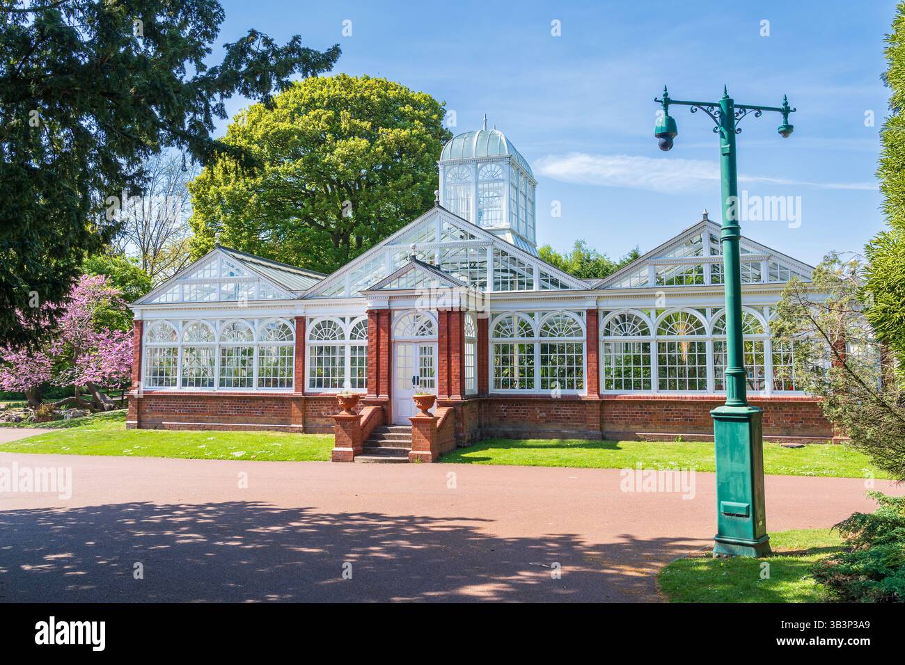 Victorian conservatory hi-res stock photography and images - Alamy