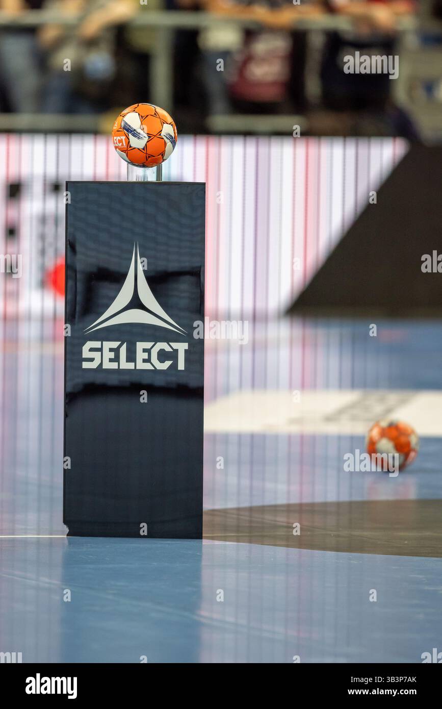 Flensburg, Germany. 29th Apr, 2025. Handball: EHF European League, SG ...