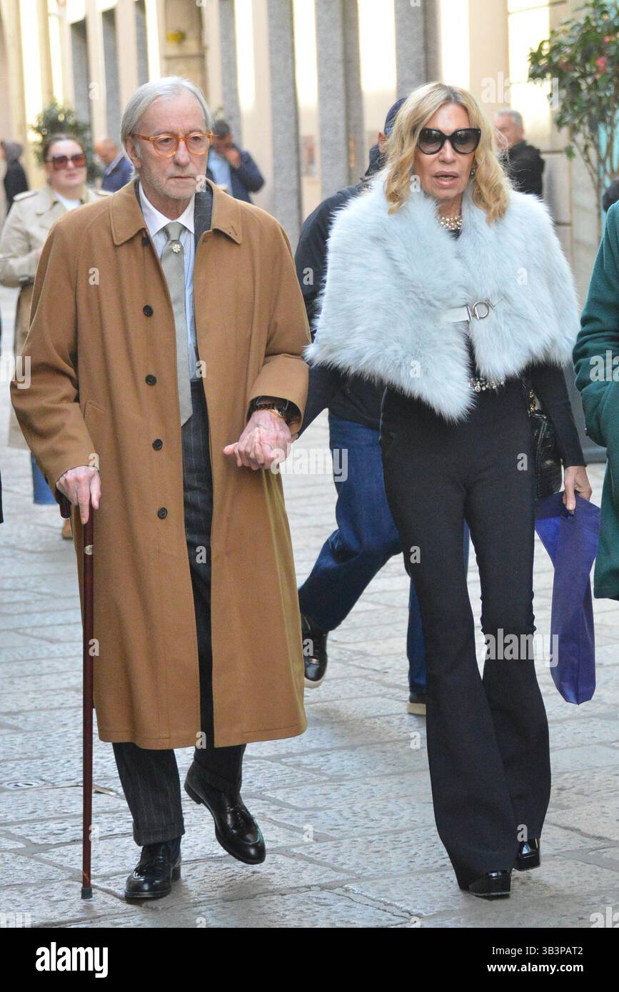 Claudio Mangiarotti copyright Milano-Vittorio Feltri with his friend Melania Rizzoli in via ...
