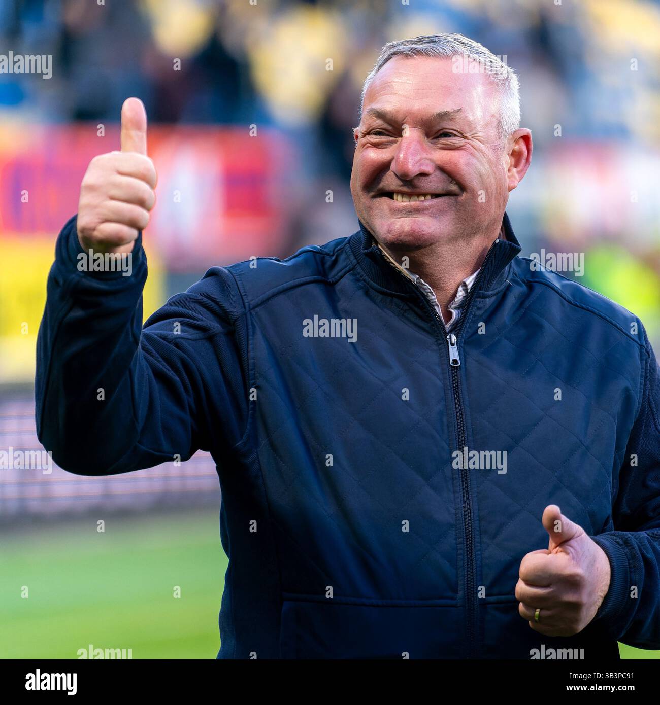 Waalwijk, Netherlands. 25th Apr, 2025. WAALWIJK, NETHERLANDS - APRIL 25: Coach Ron Jans of FC ...