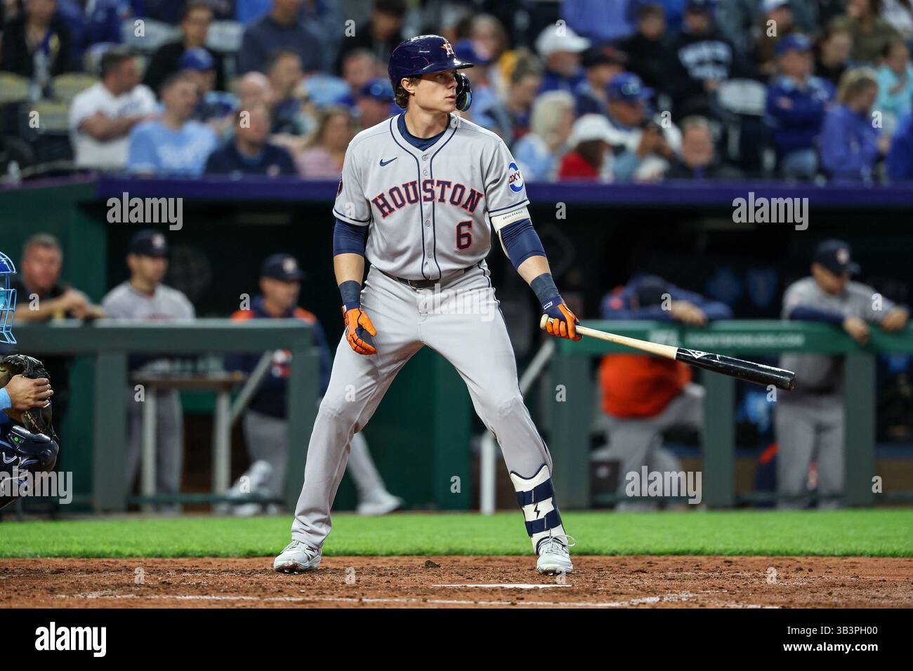 Kansas City, MO, USA. 25th Apr, 2025. Houston Astros center fielder ...