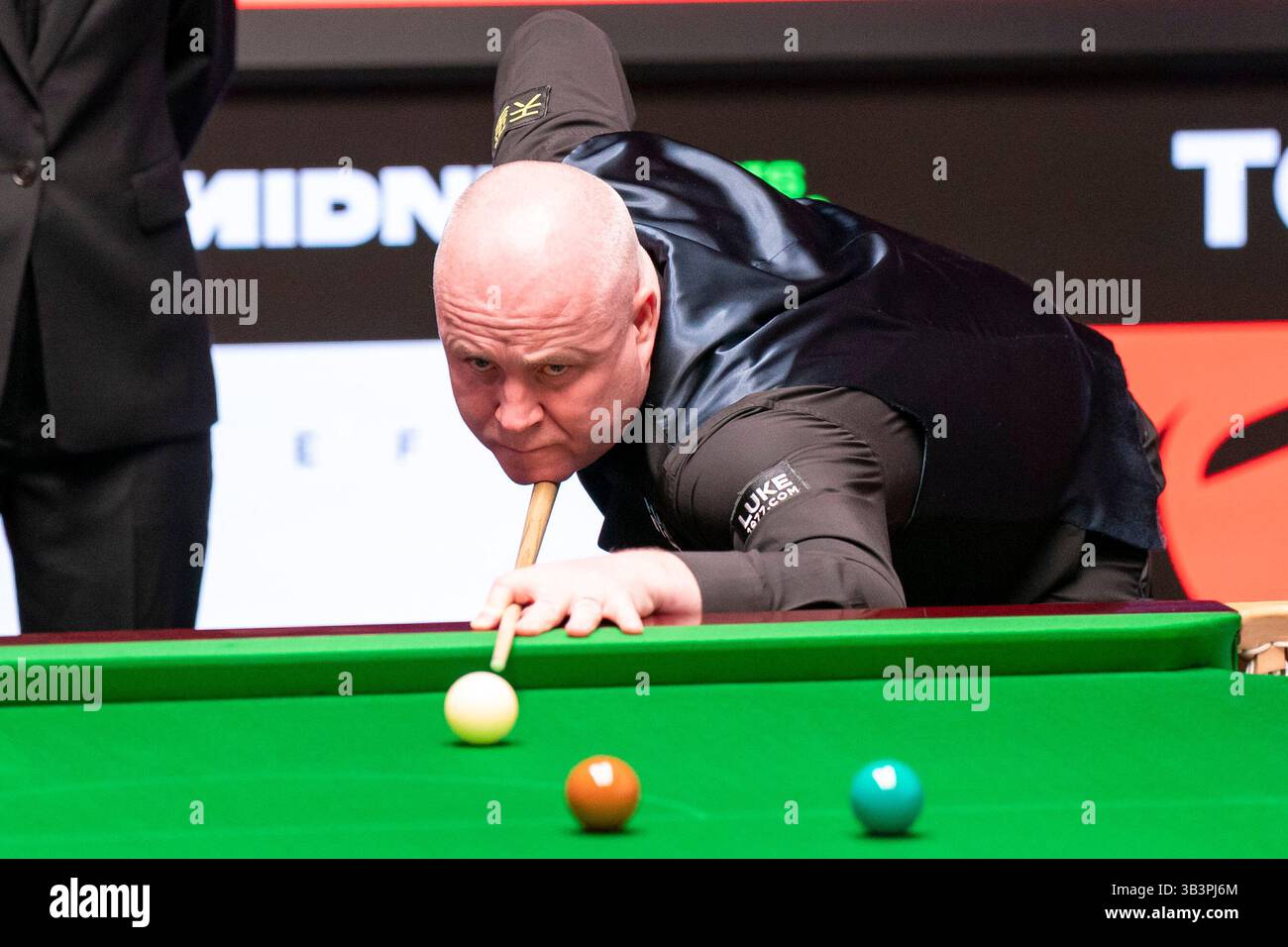 Sheffield, UK. 29th Apr, 2025. John Higgins during the 2025 Halo World ...