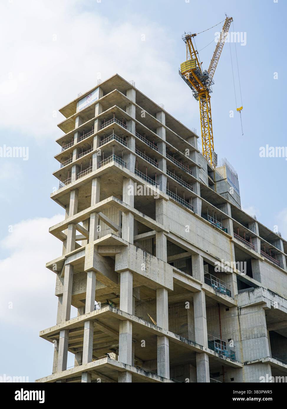 Construction of a new reinforced concrete high-rise building ...