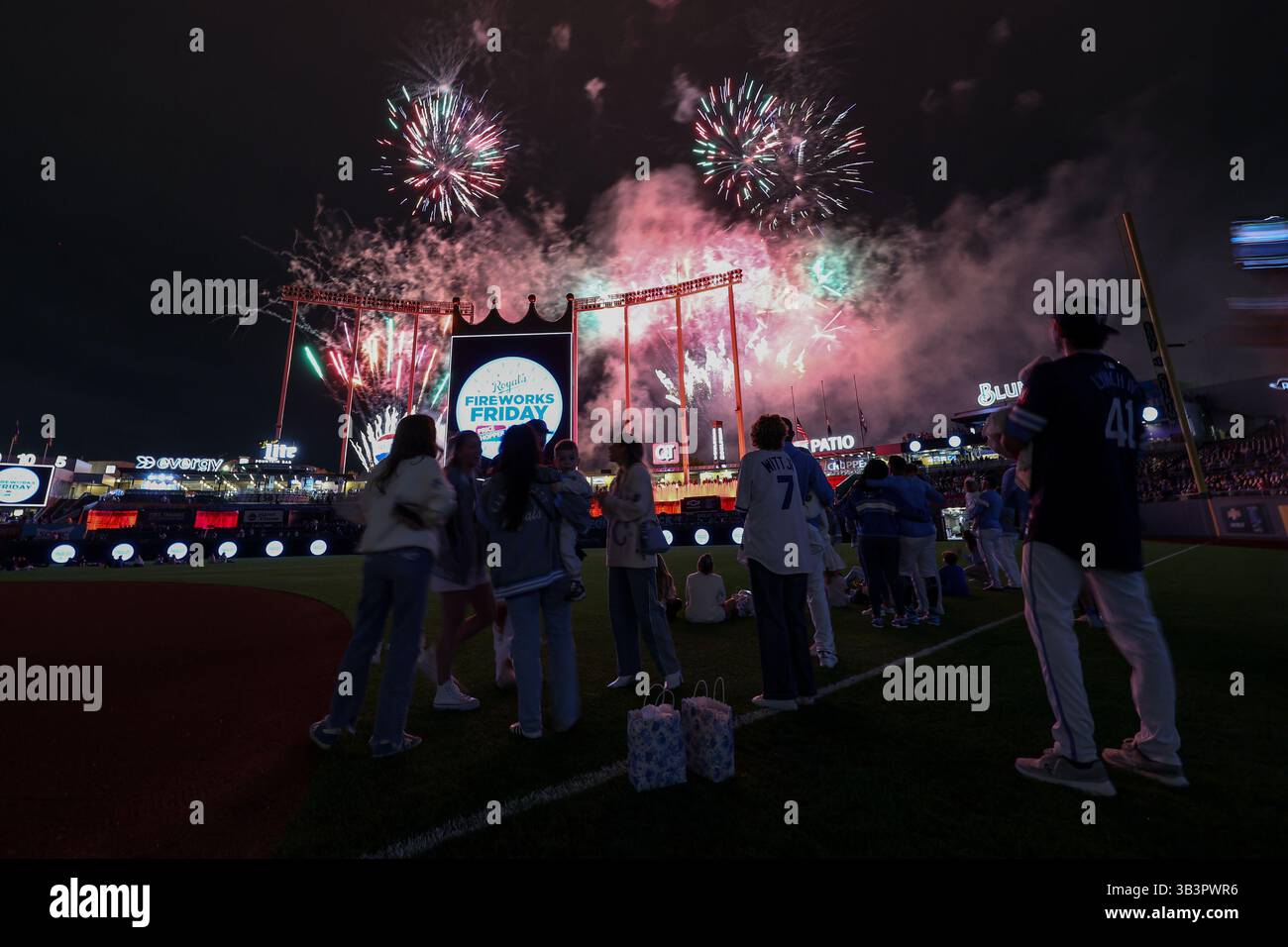 Houston stadium fireworks hi-res stock photography and images - Alamy