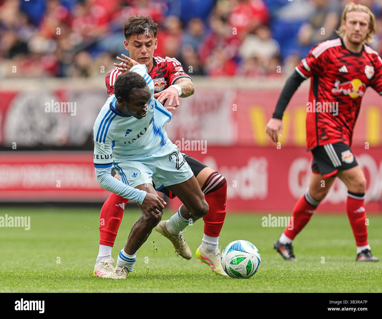 Harrison, NJ, USA. 26th Apr, 2025. CF Montréal midfielder Victor Loturi ...
