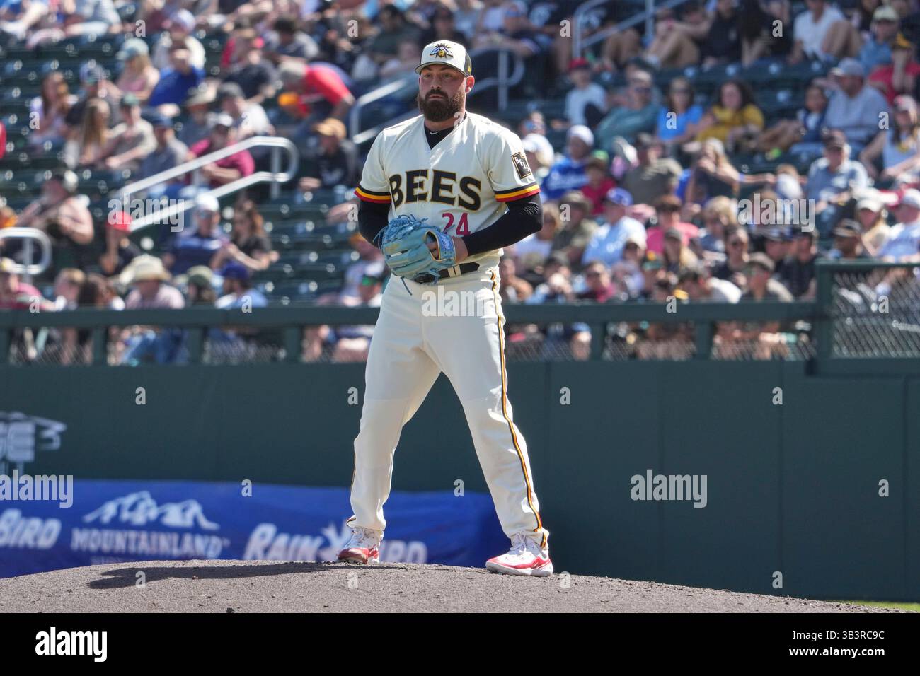Salt Lake UT, USA. 26th Apr, 2025. Salt Lake pitcher Kenyon Yovan (24 ...