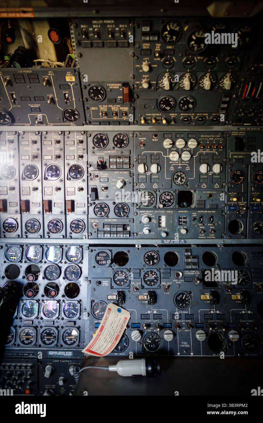January 4, 2018 - Marana, Arizona, U.S. - The cockpit of a retired TWA ...