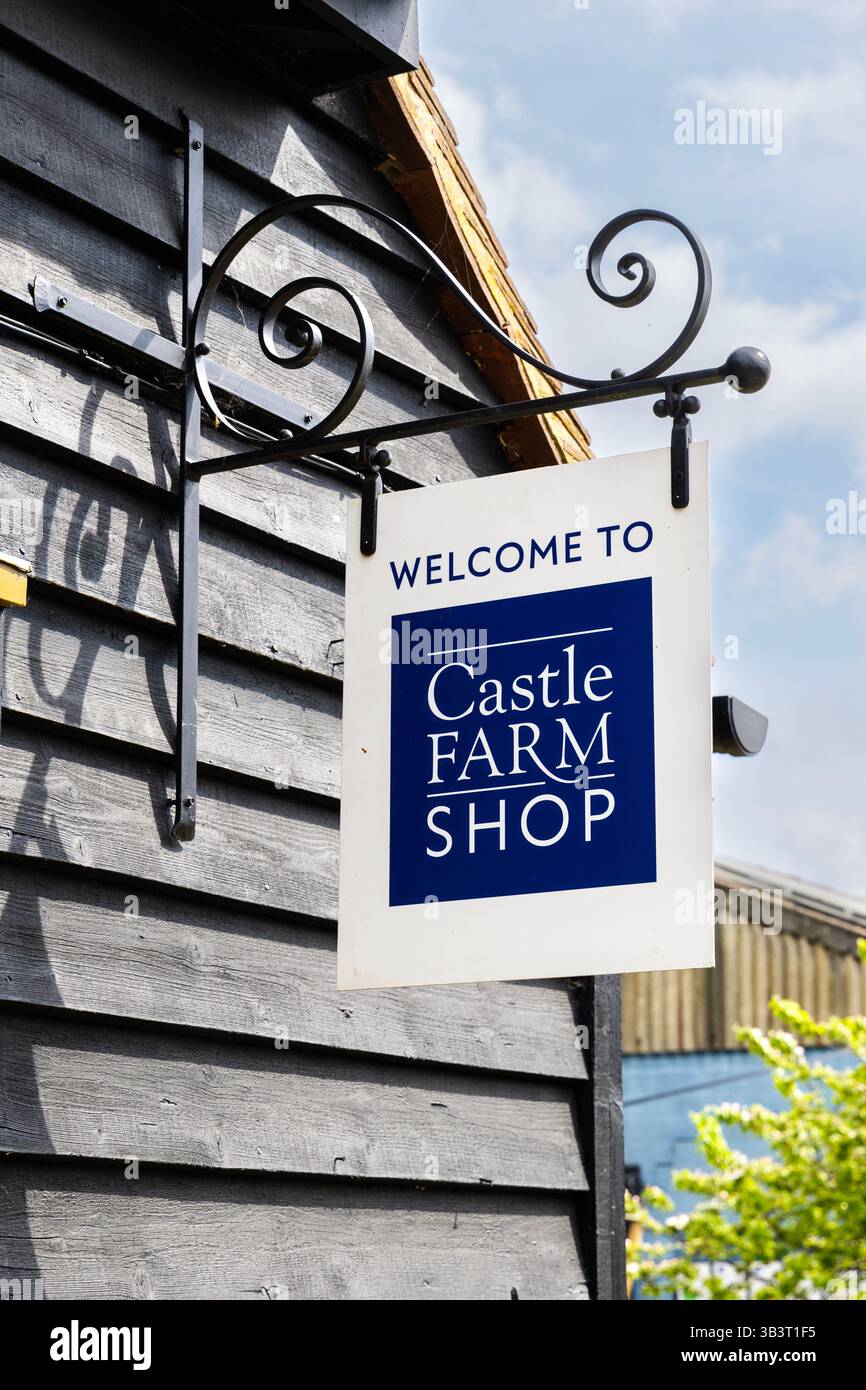 Sign for the farm shop at Castle Farm, Lullingstone Country Park, Kent ...