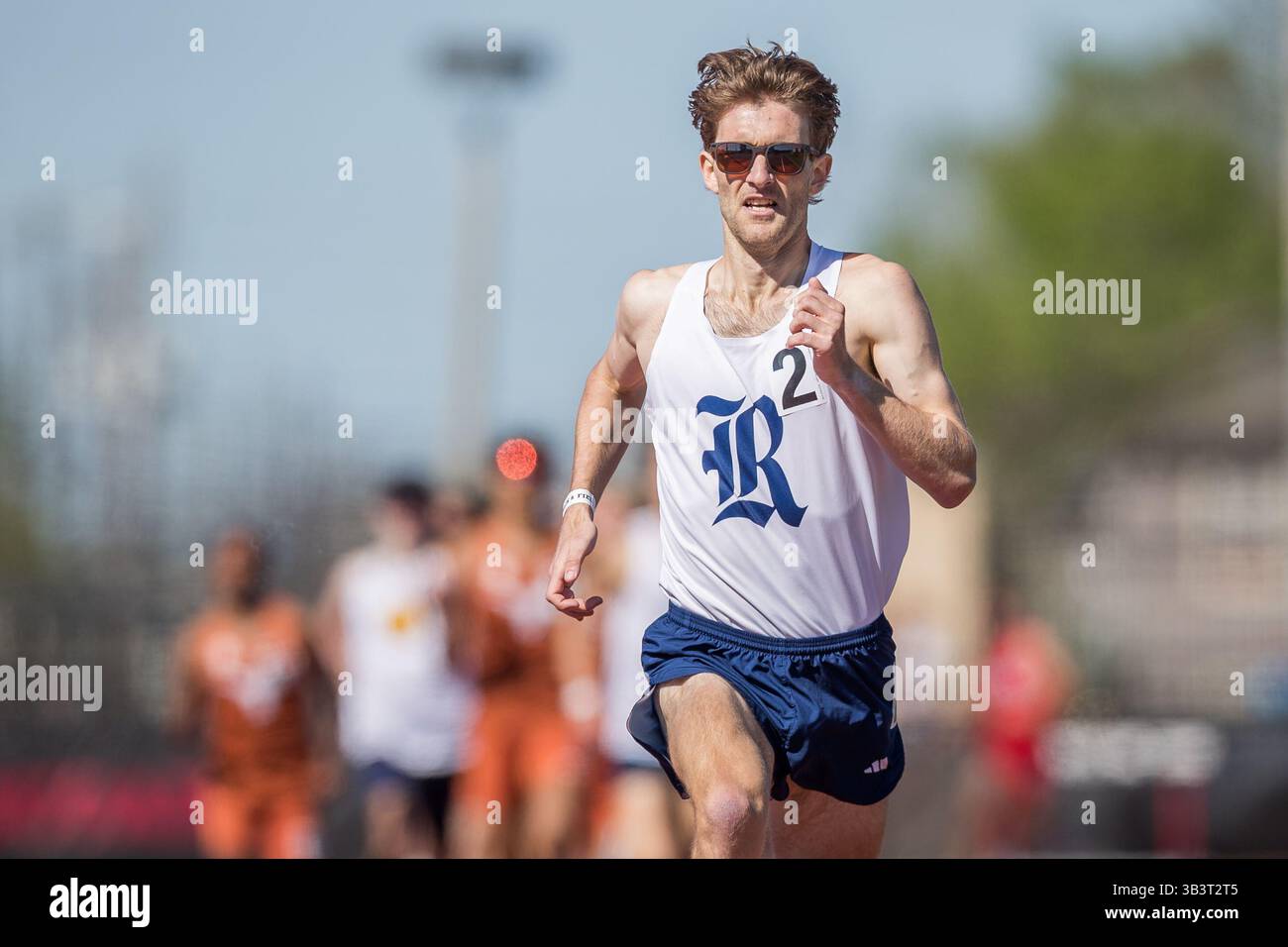 Houston, Texas, USA. 20th Mar, 2025. Rice Owls runner Elliot Metcalf ...