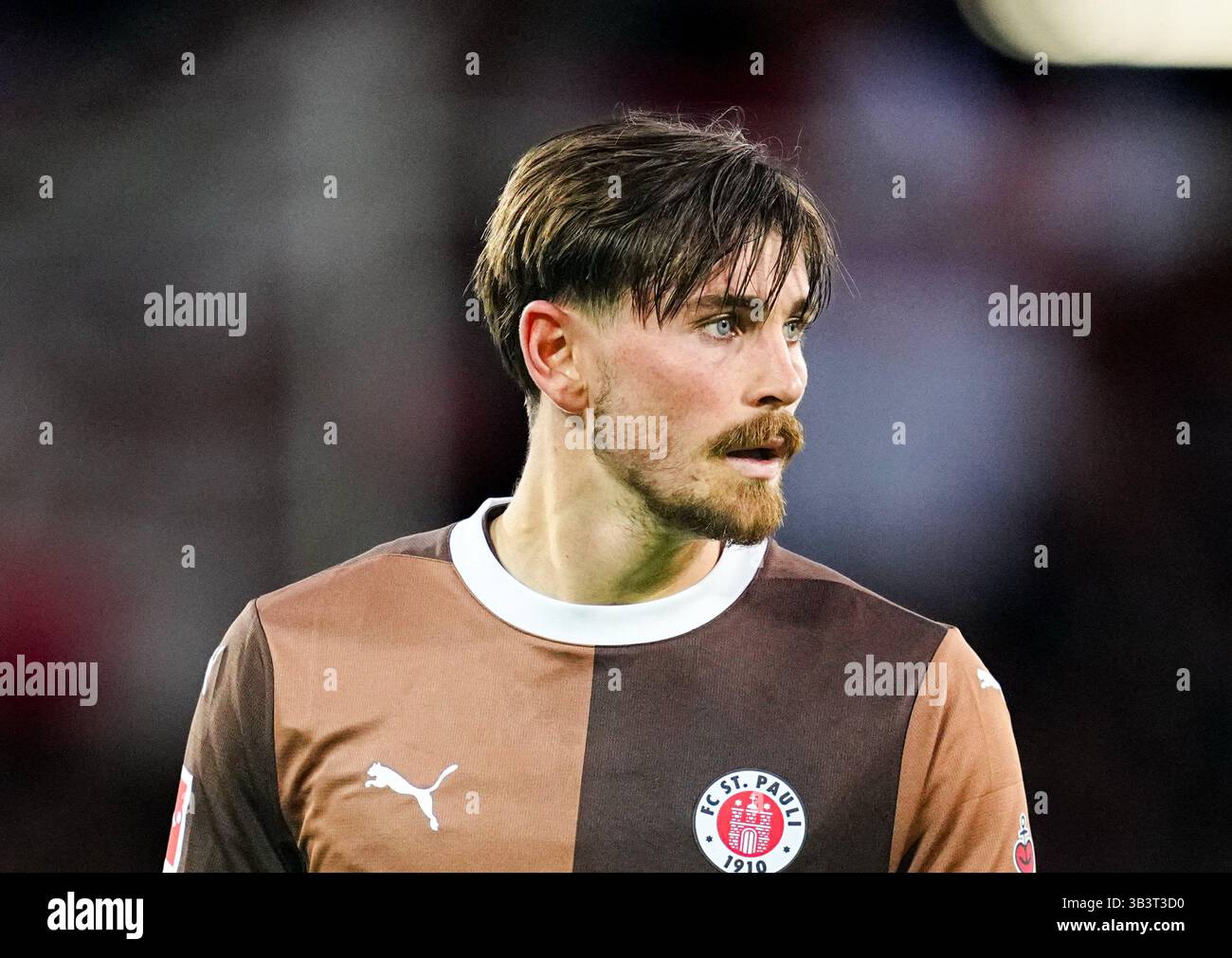 April 20 2025: Connor Metcalfe of FC St. Pauli looks on during a 1 ...