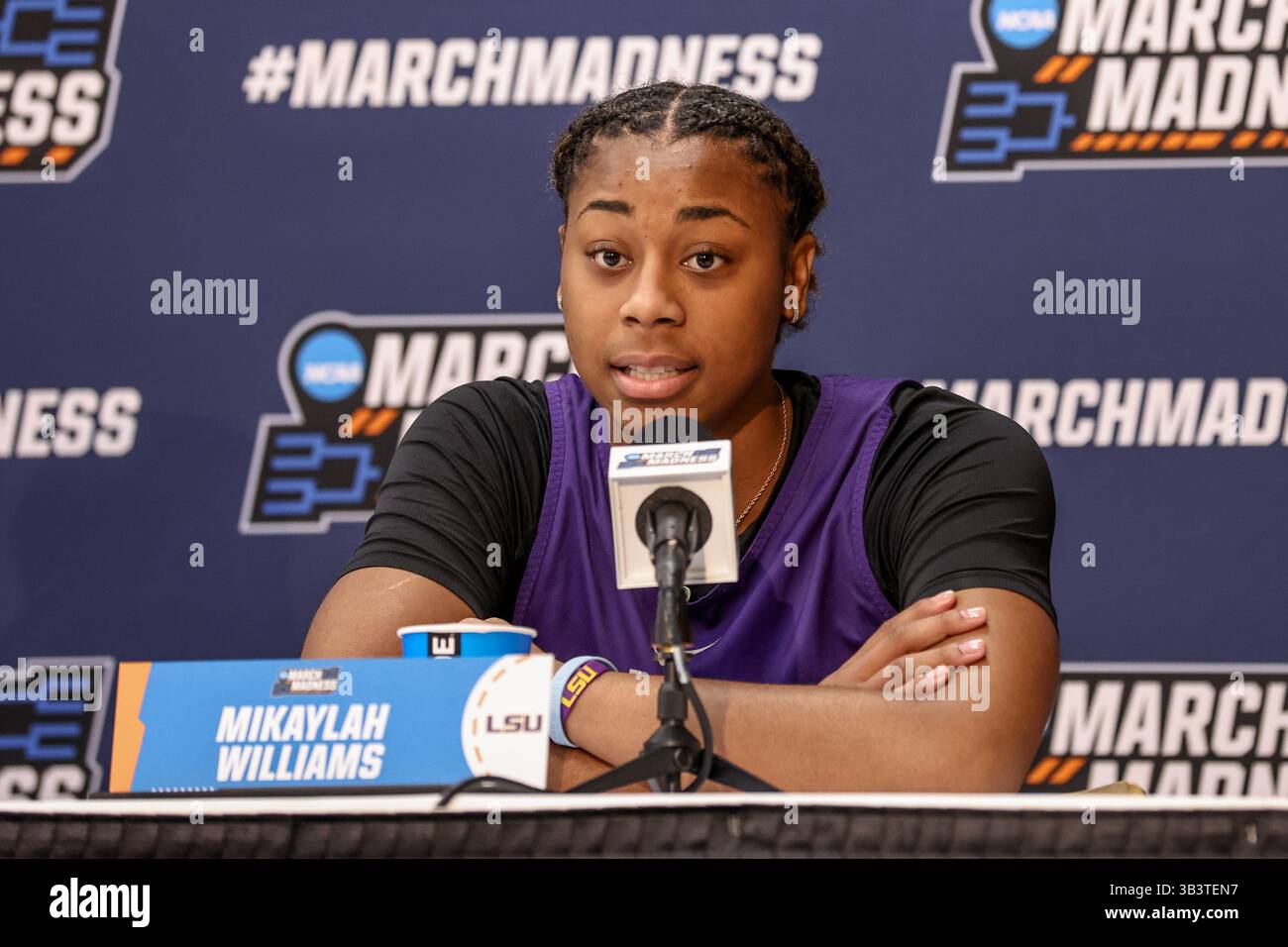 Baton Rouge, LA, USA. 21st Mar, 2025. LSU's Mikaylah Williams (12 ...