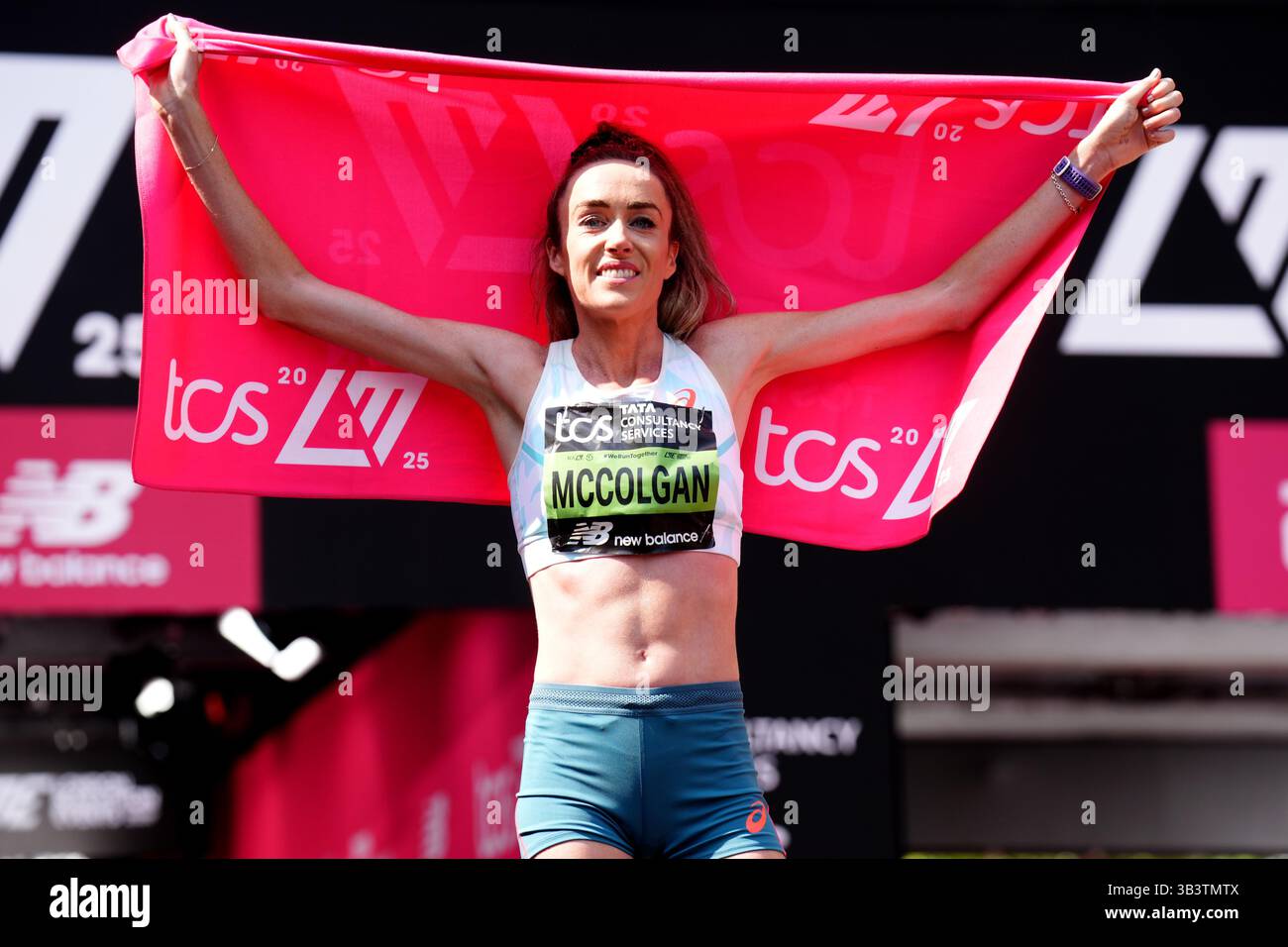 Eilish McColgan celebrates finishing eighth in the women's elite race ...