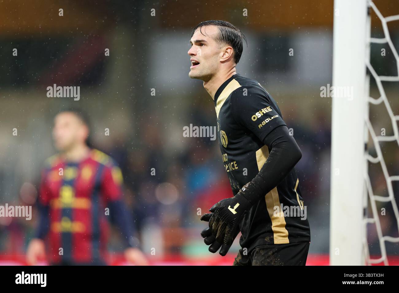 Nieciecza, Poland. 25th Apr, 2025. Kewin Komar of Puszcza Niepolomice ...