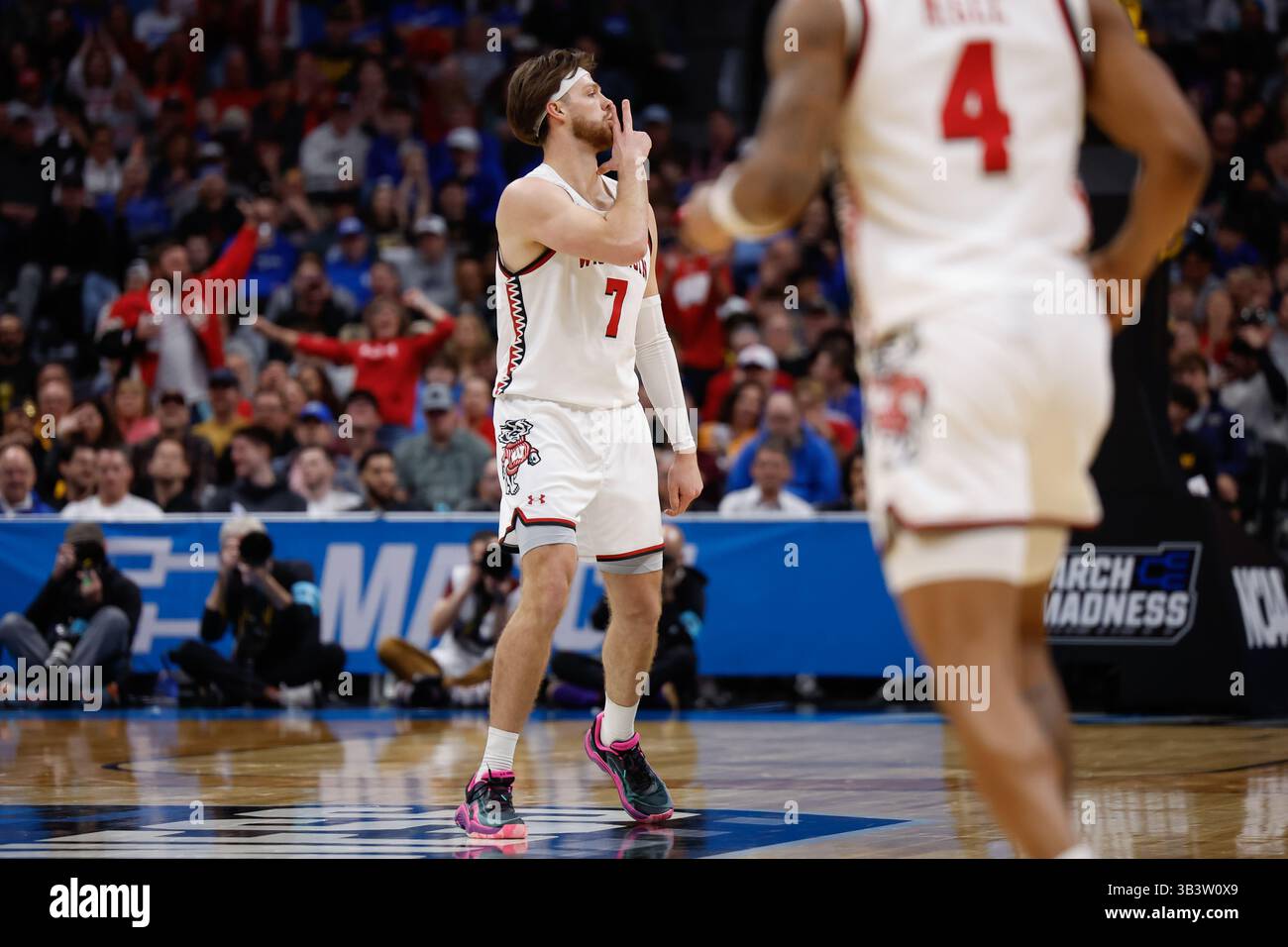 Denver, CO, USA. 20th Mar, 2025. Wisconsin Badgers forward Carter ...