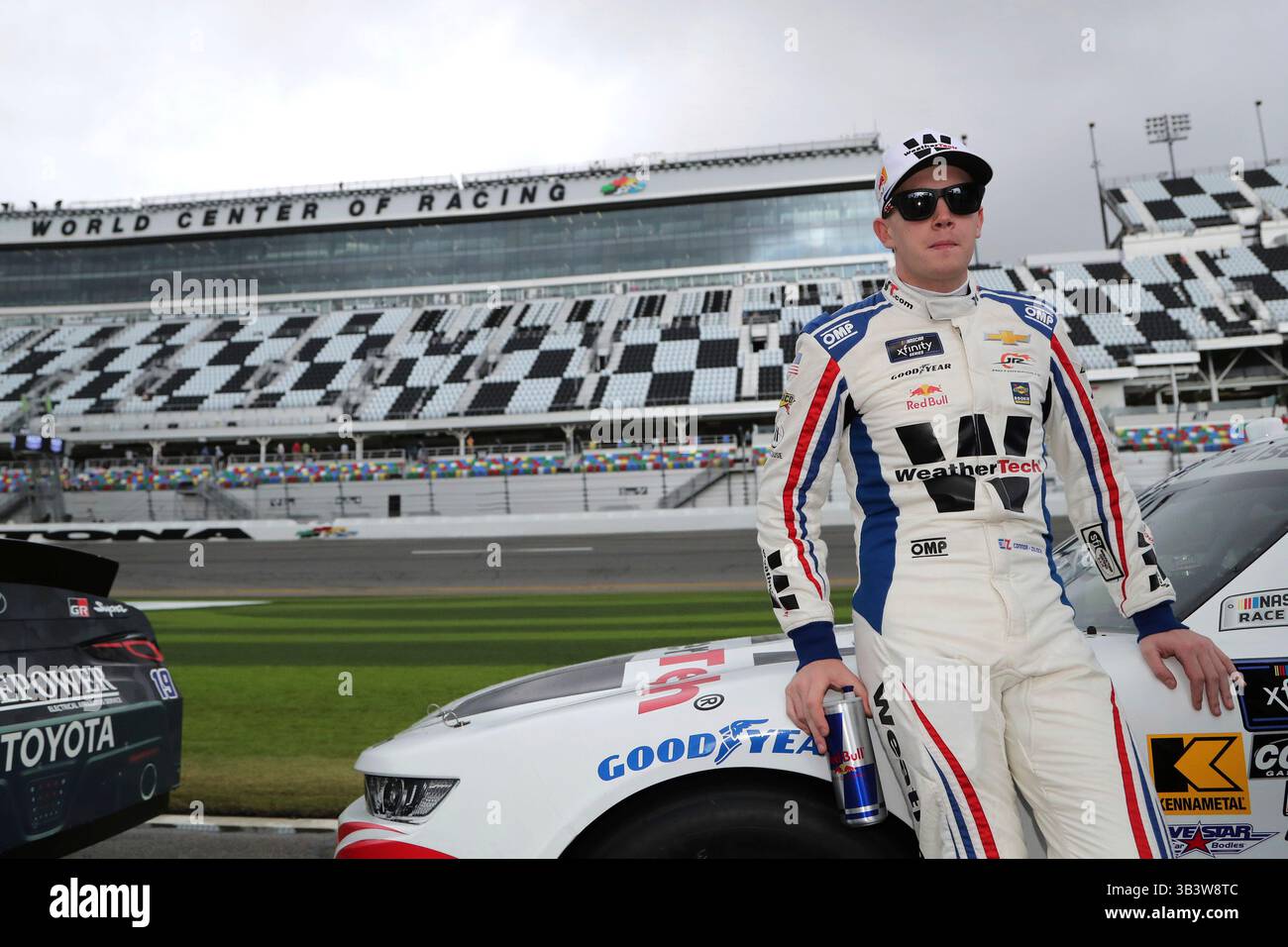 DAYTONA BEACH, FL - FEBRUARY 15: Connor Zilisch (#88 JR Motorsports ...