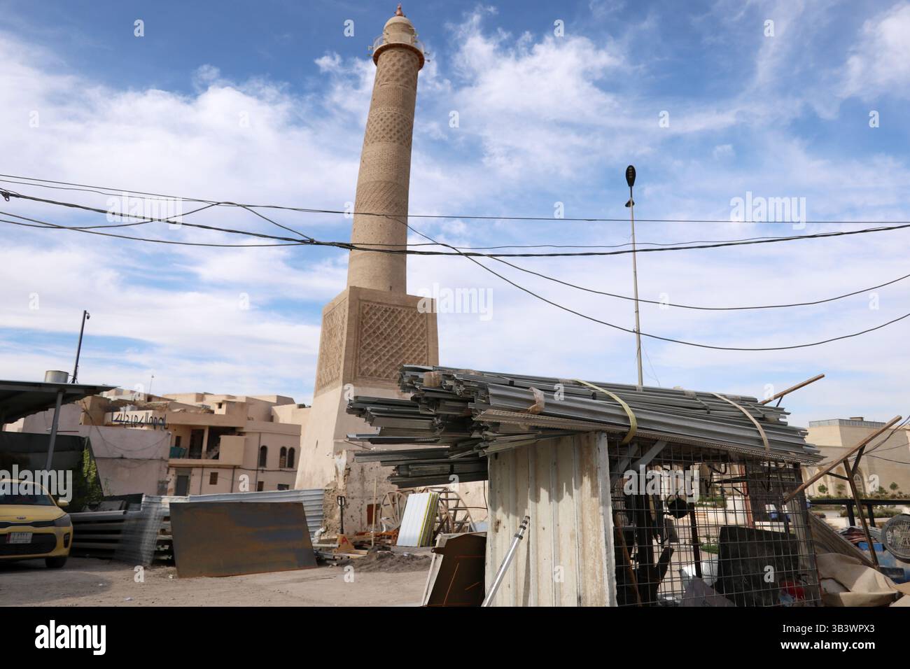 Mosul, Iraq. 28th Apr, 2025. The leaning Al Hadba minaret of Al Nuri ...