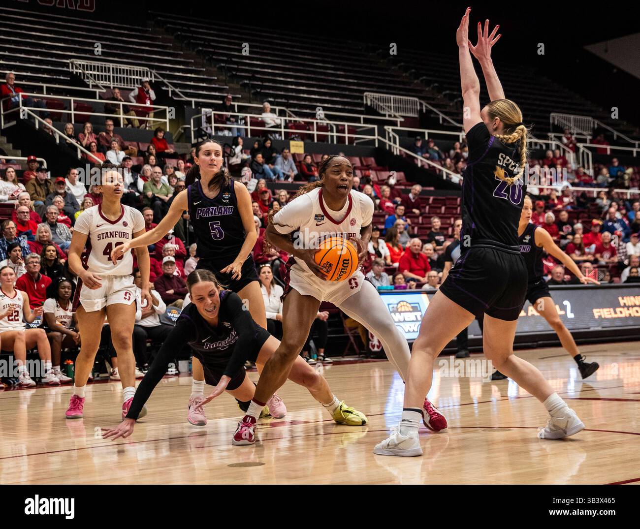 Stanford, USA. 20th Mar, 2025. March 20 2025 Palo Alto CA, U.S.A. Stanford forward Nunu Agara (3 ...