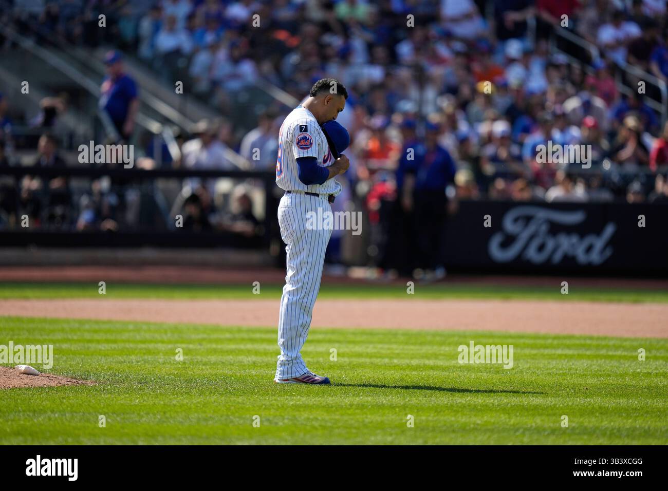 New York Mets pitcher Edwin Díaz during the ninth inning of a baseball ...