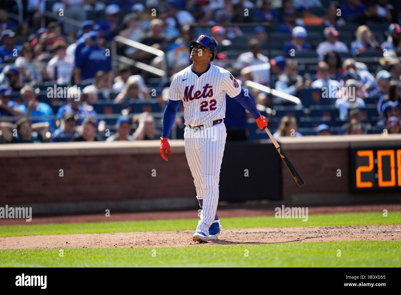 New York Mets' Juan Soto reacts after striking out during the seventh ...