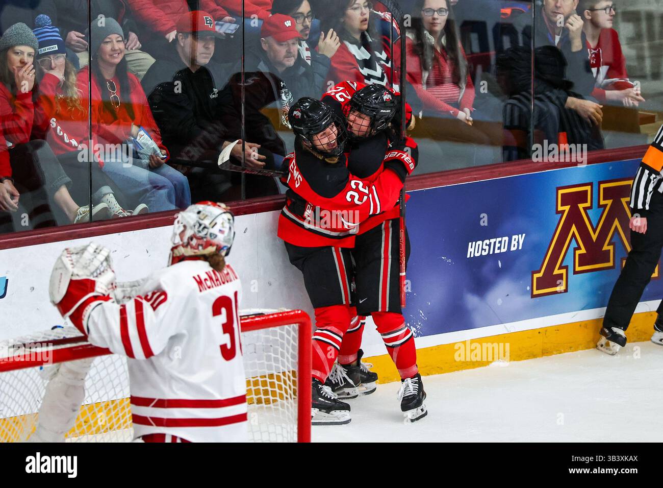 Minneapolis. 23rd Mar, 2025. Ohio State Buckeyes Forward Sloane ...
