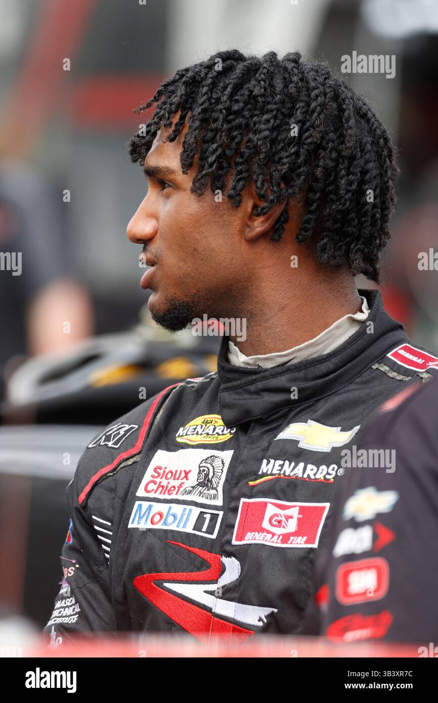 TALLADEGA, AL - APRIL 25: Lavar Scott (#6 Max Siegel, Inc. Chevrolet ...