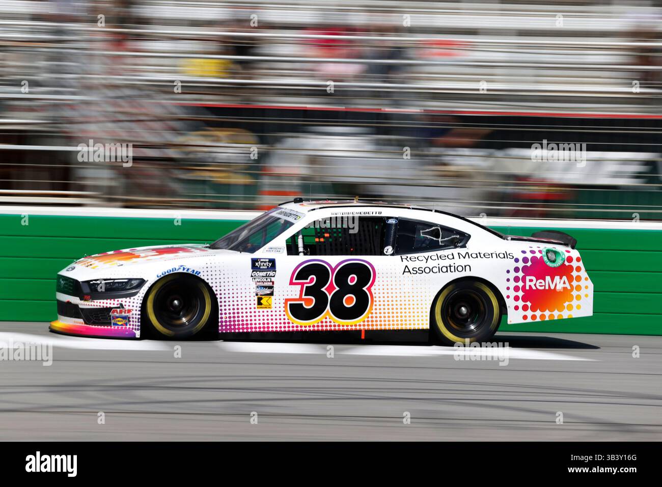 ATLANTA, GA - SEPTEMBER 07: Matt DiBenedetto (#38 RSS Racing ReMA Ford ...