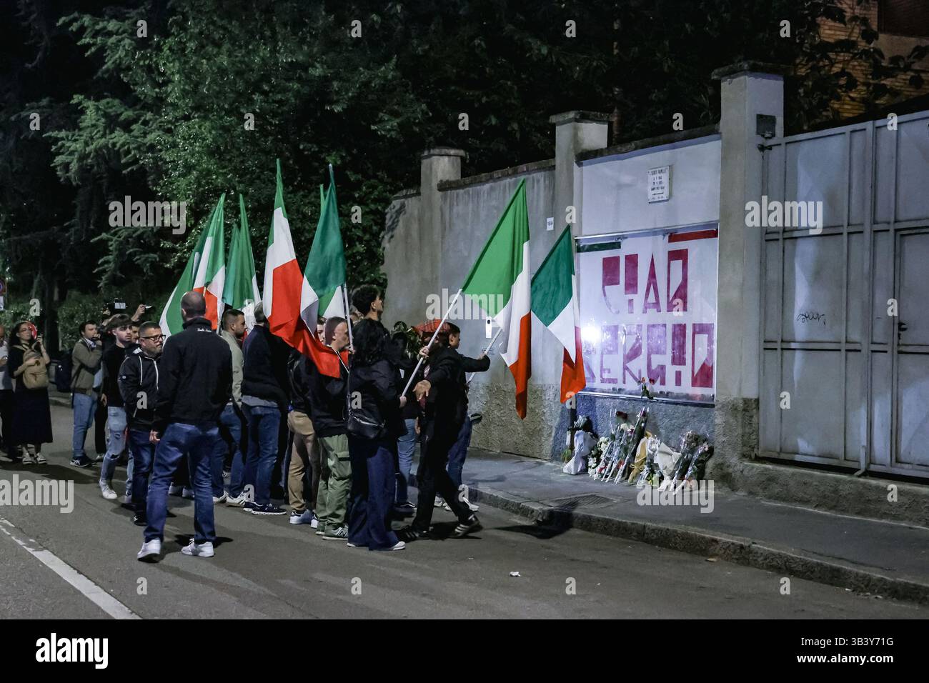 Milan, Italy. 30th Apr, 2025. Milan, The torchlight procession for the ...