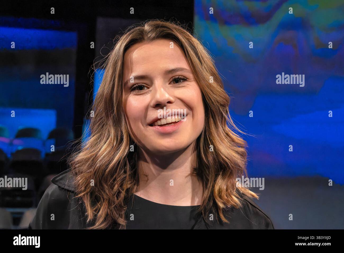 Maischberger aus Köln am 29. April 2025. Im Bild die Klimaaktivistin ...