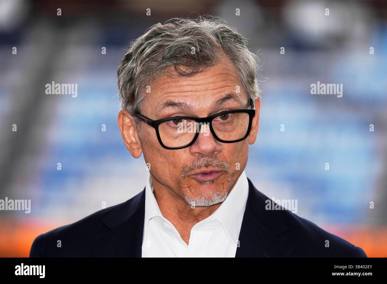 Les Kiss comments after being named as Rugby Australia's next Wallabies ...