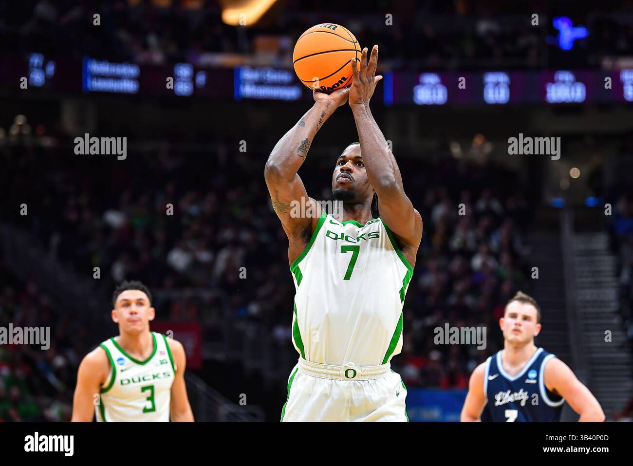 Seattle, WA, USA. 21st Mar, 2025. Oregon Ducks forward Supreme Cook (7 ...