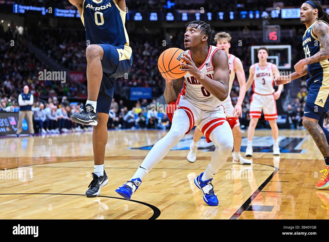 Seattle, WA, USA. 21st Mar, 2025. Arizona Wildcats guard Jaden Bradley ...