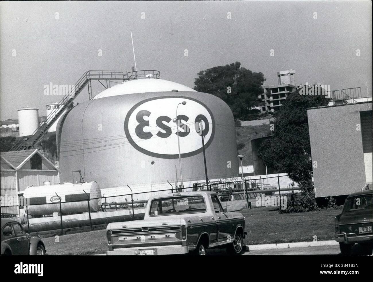 Jul 18, 1958 - Vina Del Mar, Chile - Esso facility (aka international ...