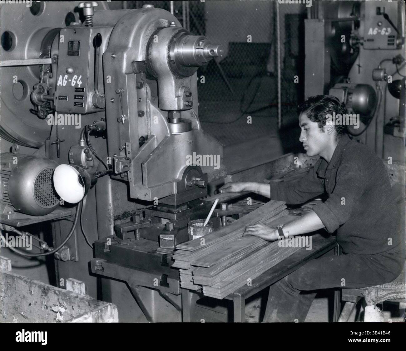 Jan 17, 1960 - Quito, Ecuador - 'Enesa' agriculture instruments factory ...