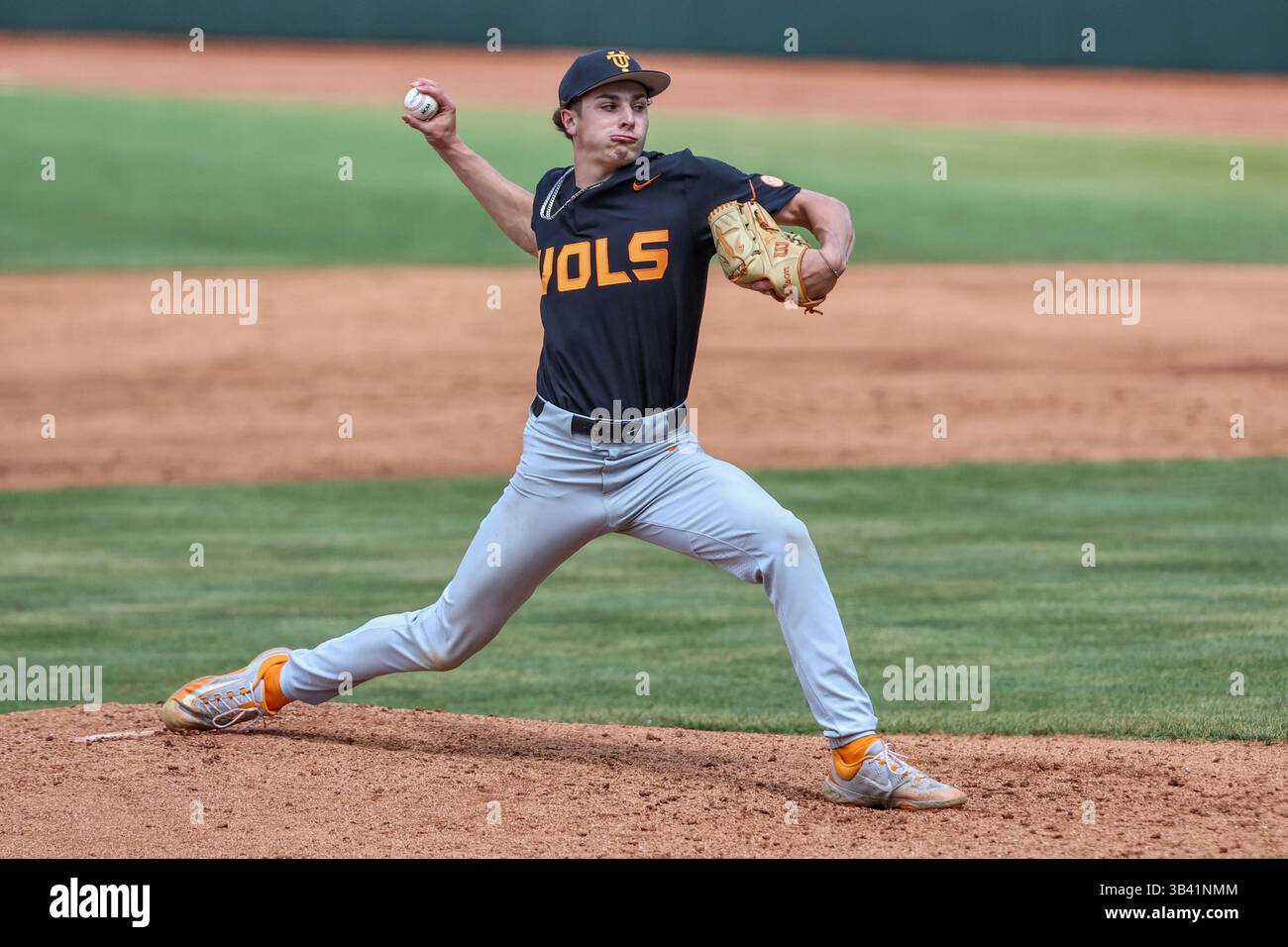 Baton Rouge, LA, USA. 27th Apr, 2025. Tennessee relief pitcher Tegan ...