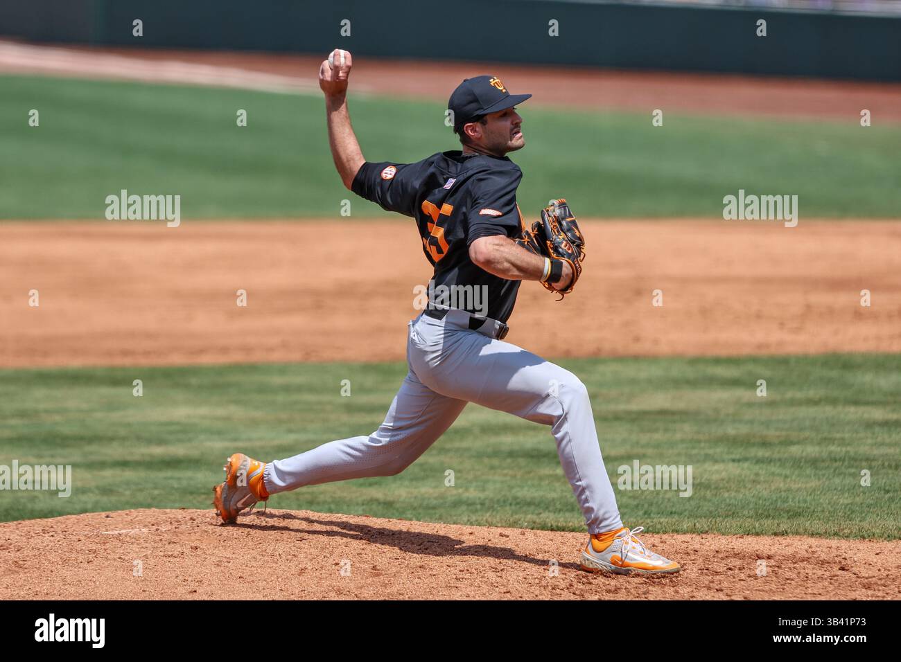 Baton Rouge, LA, USA. 27th Apr, 2025. Tennessee relief pitcher Michael ...